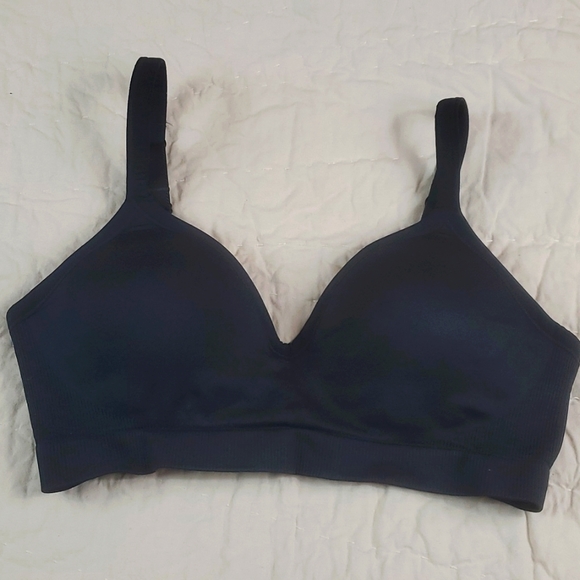 BRAVADO DESIGNS | Intimates & Sleepwear | Bravado Desighs Everyday Pose ...